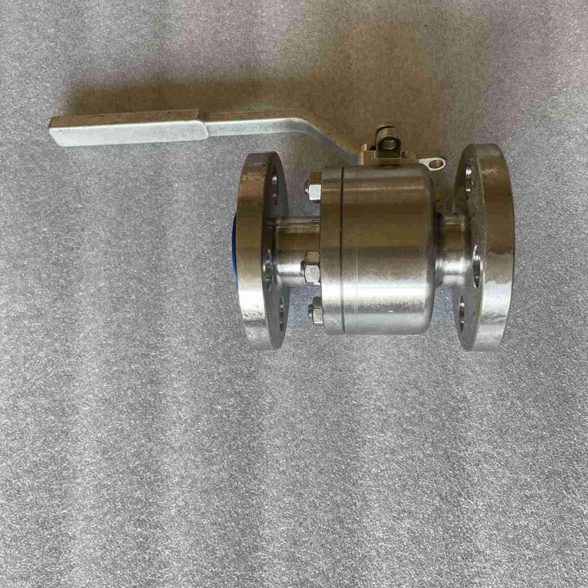 ASTM A182 F51 Ball Valve, Two-piece, 1/2 IN, 150 LB, API 608 - Vervo